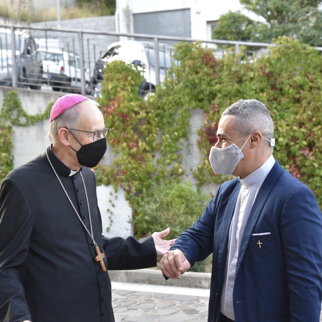 Don Dessolis guida la parrocchia di B. Maria Gabriella - Diocesi di Nuoro